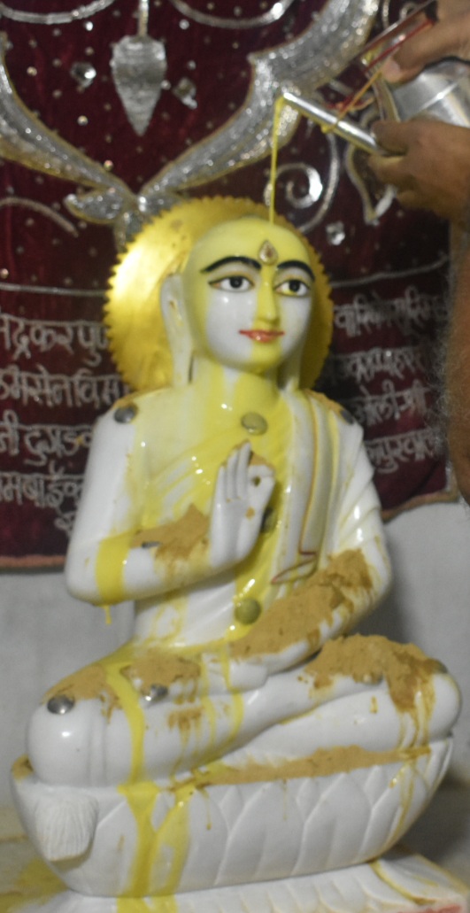 श्री गौतम गुरु अष्टप्रकारी पूजा - Devardhi